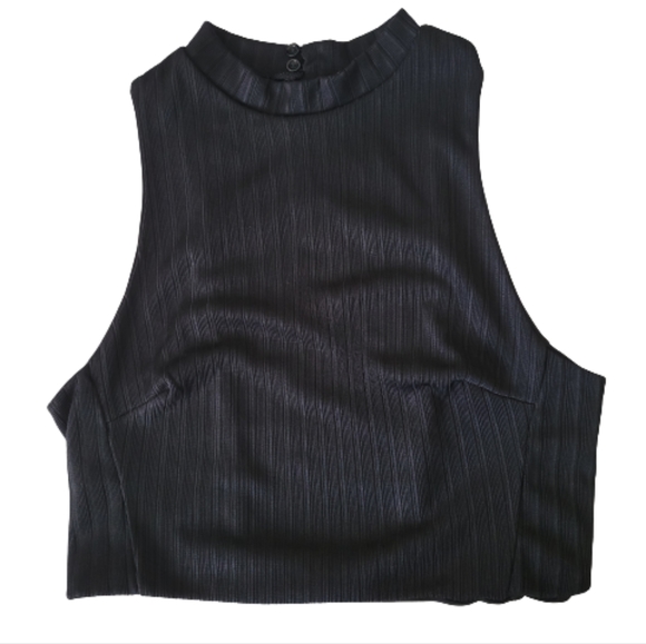 New Look | Tops | New Look High Neck Crop Top | Poshmark